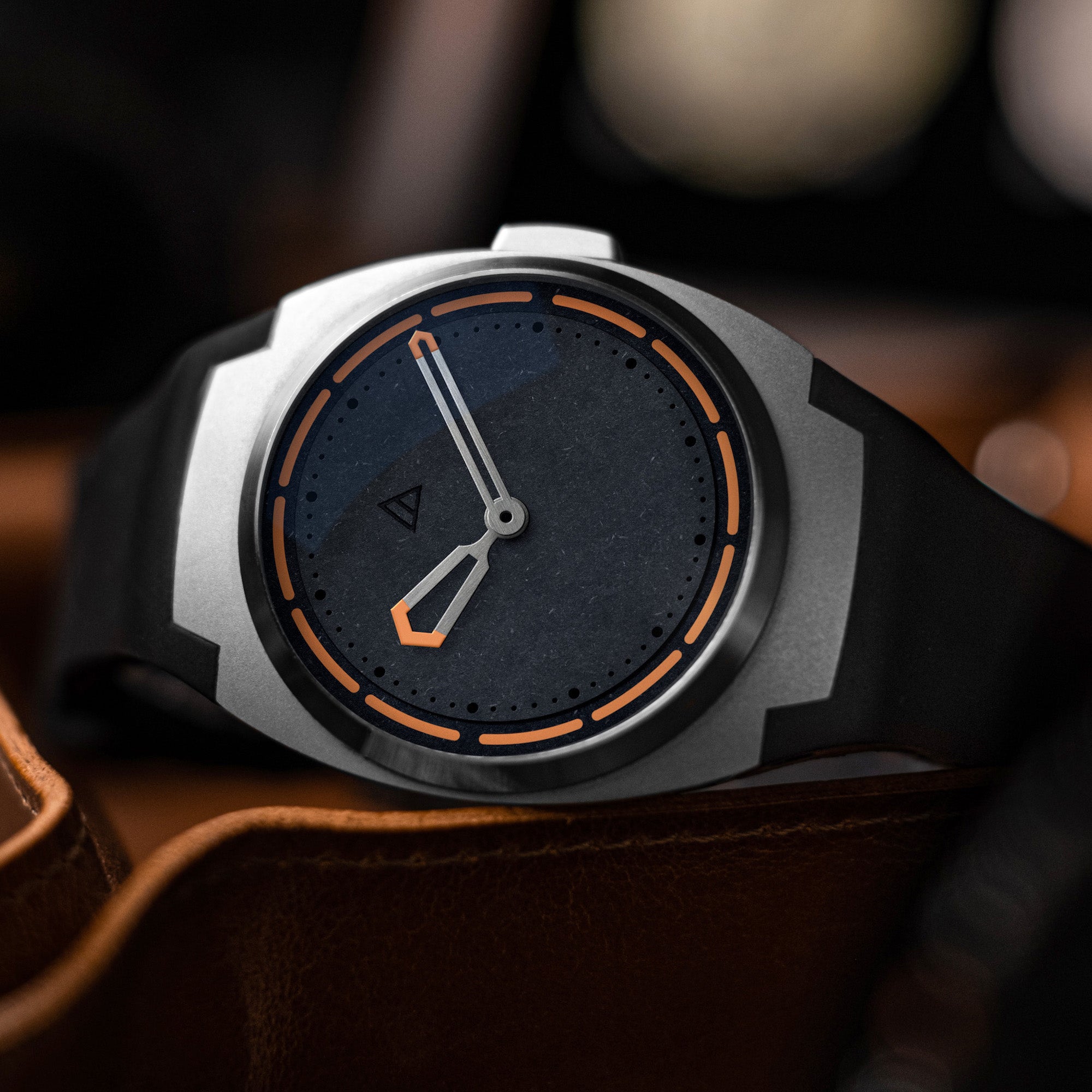 ARC II — D'Arc Matter Pongo Orange (Pre-Order - 50% Deposit)